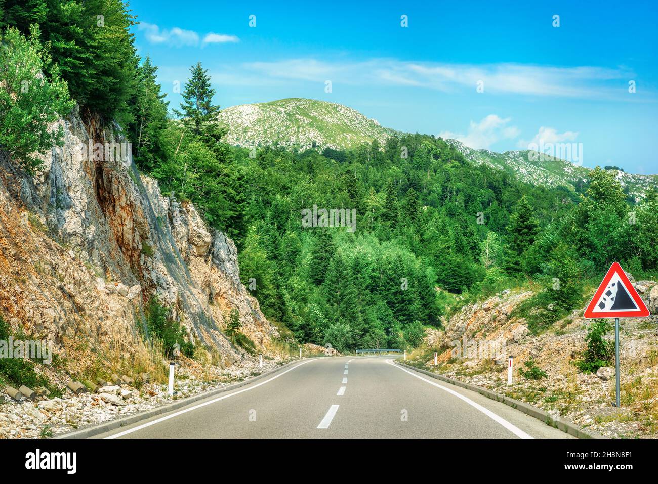 Montenegro road sign hi-res stock photography and images - Alamy