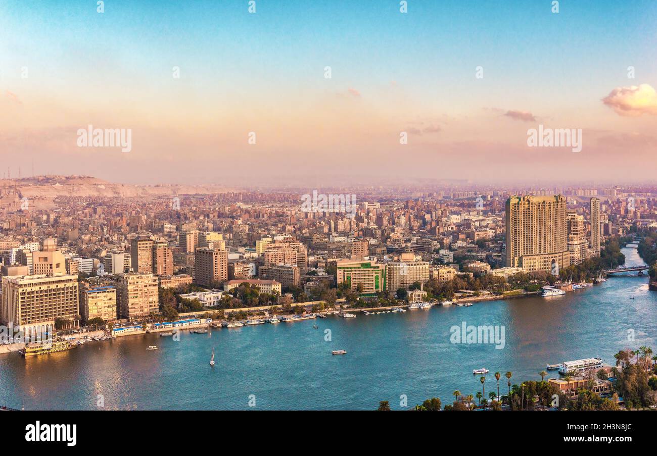 The cairo apartment building hi-res stock photography and images - Alamy