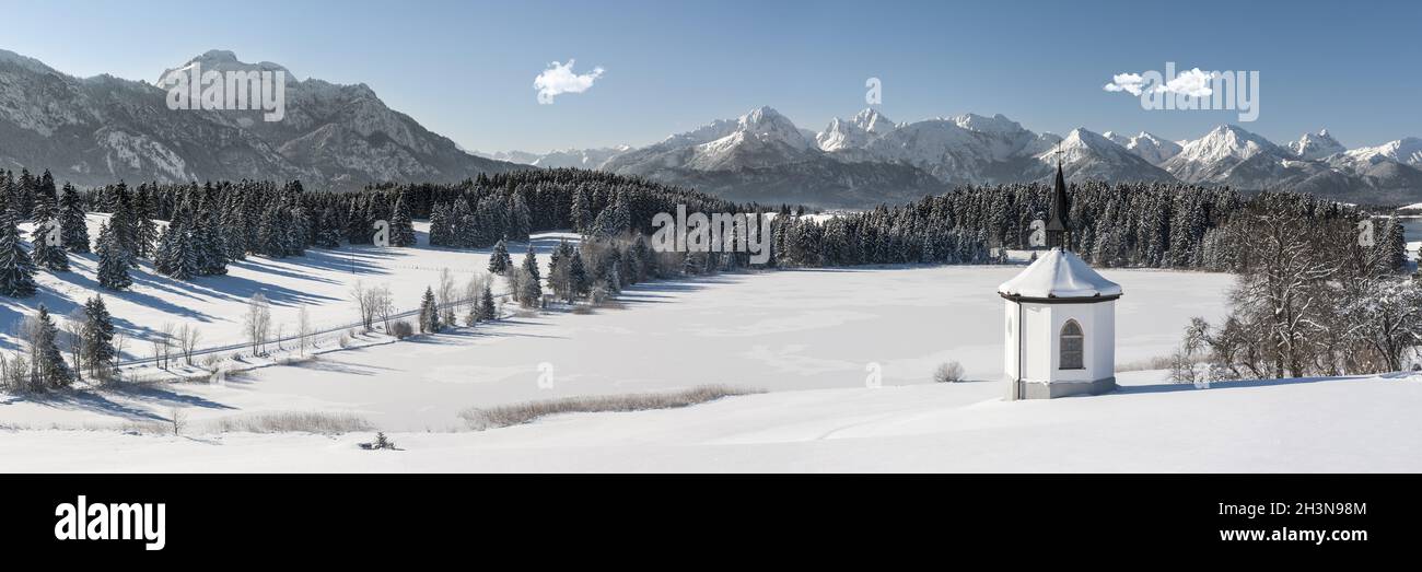 Panoramic idyllic winter landscape hi-res stock photography and images ...