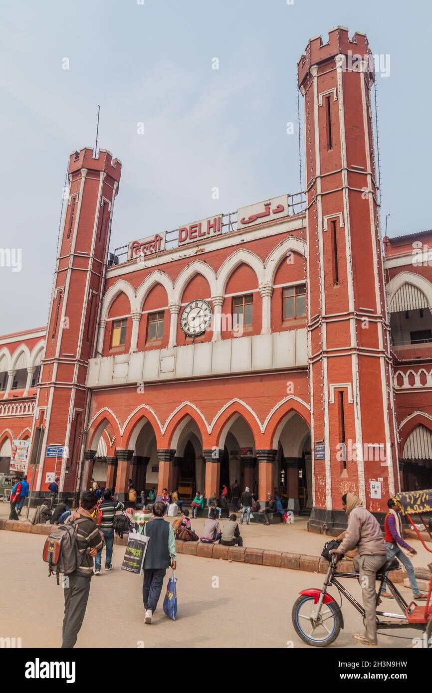 Old delhi railway architecture hi-res stock photography and images - Alamy