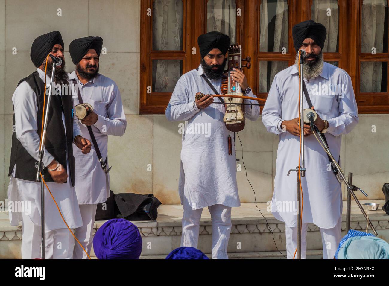 Sikh musicians instruments hi-res stock photography and images - Alamy