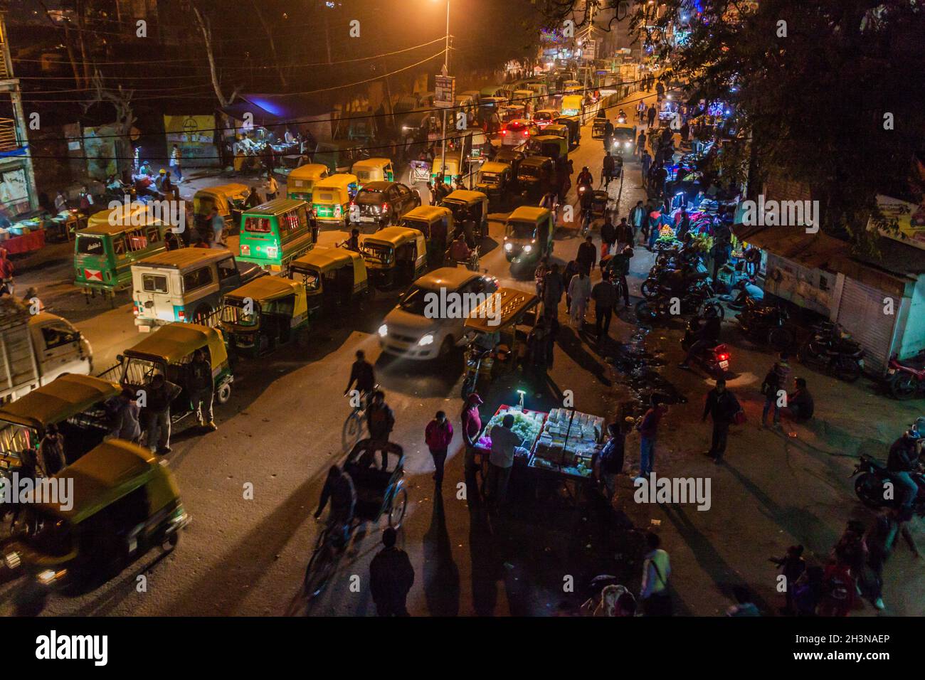 LUCKNOW, INDIA - FEBRUARY 3, 2017: Night view of a street traffic in ...