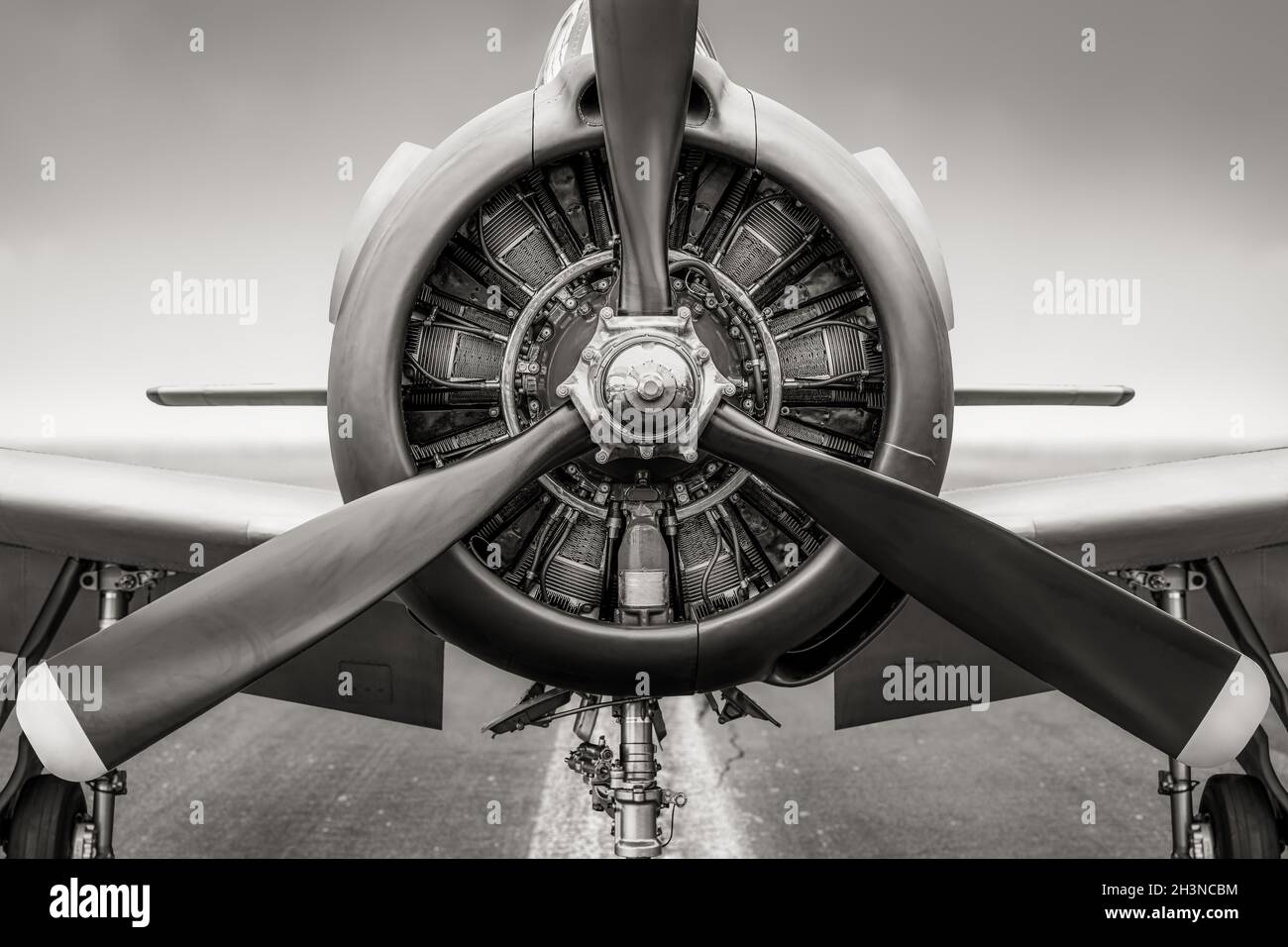 Aircraft propeller detail hi-res stock photography and images - Alamy