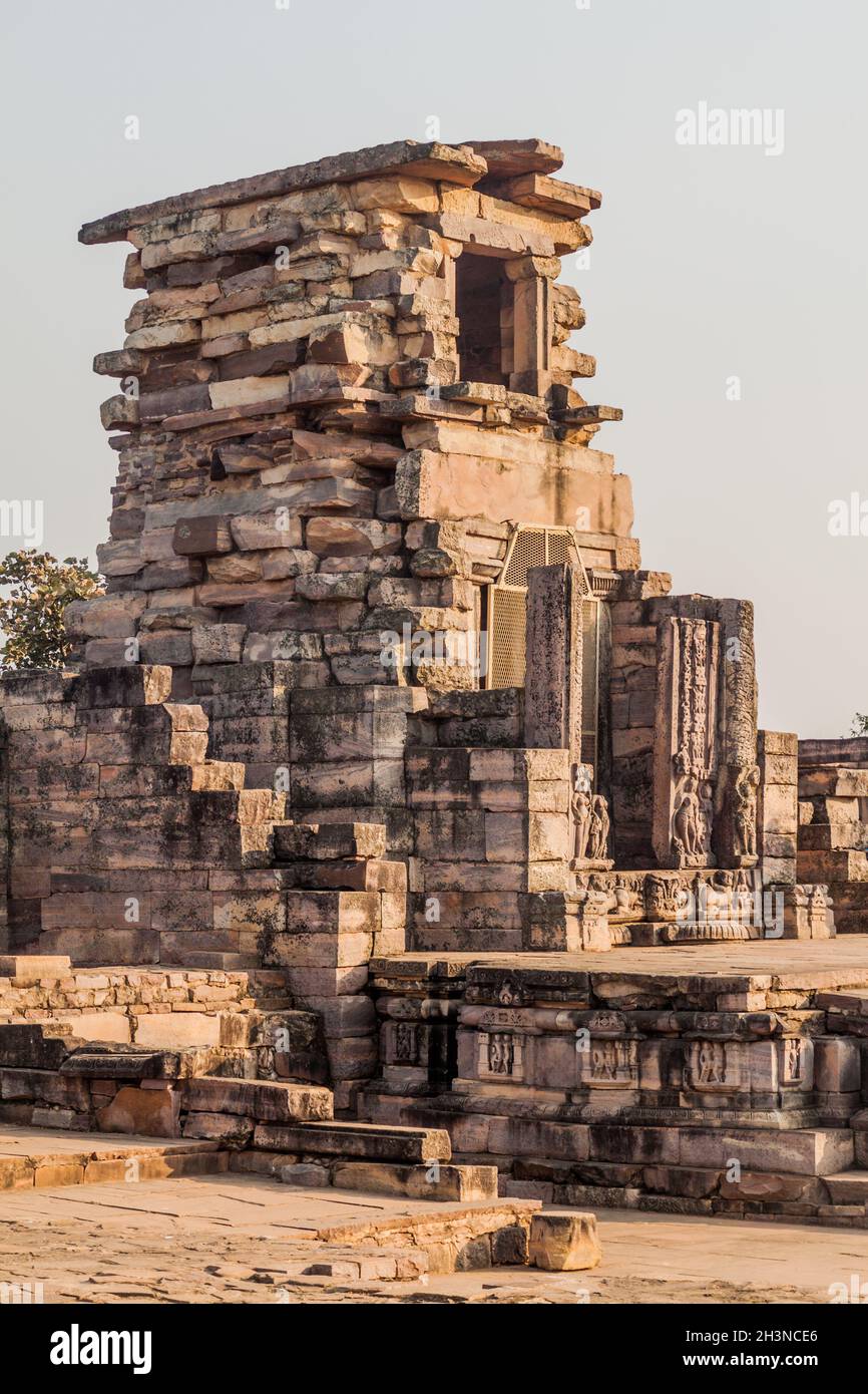 Ancient Buddhist temple at Sanchi, Madhya Pradesh, India Stock Photo ...