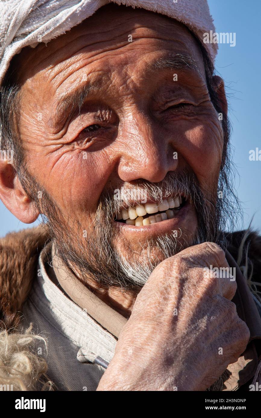 Chinese Elder at the Jingbian Wave Valley in Shaanxi Province in China ...