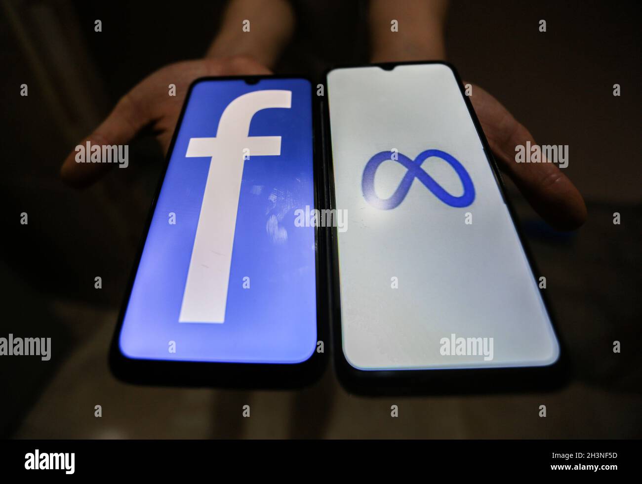 Facebook rebrand hi-res stock photography and images - Alamy