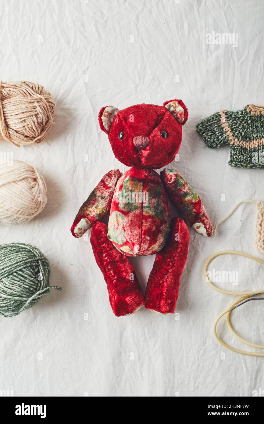 Teddy bear scarf copy hi-res stock photography and images - Alamy