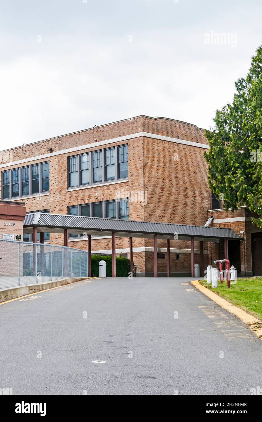 Tahoma elementary school hi-res stock photography and images - Alamy