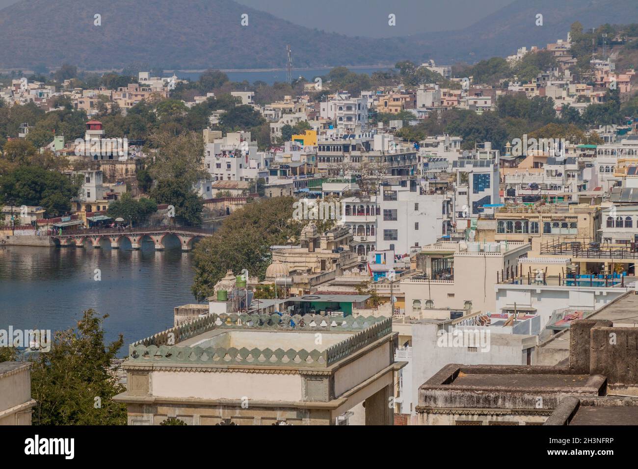 Bridge pichola lake pichola udaipur hi-res stock photography and images ...