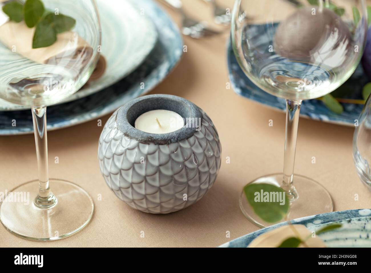 Fancy Restaurant Table Setting High Resolution Stock Photography and ...