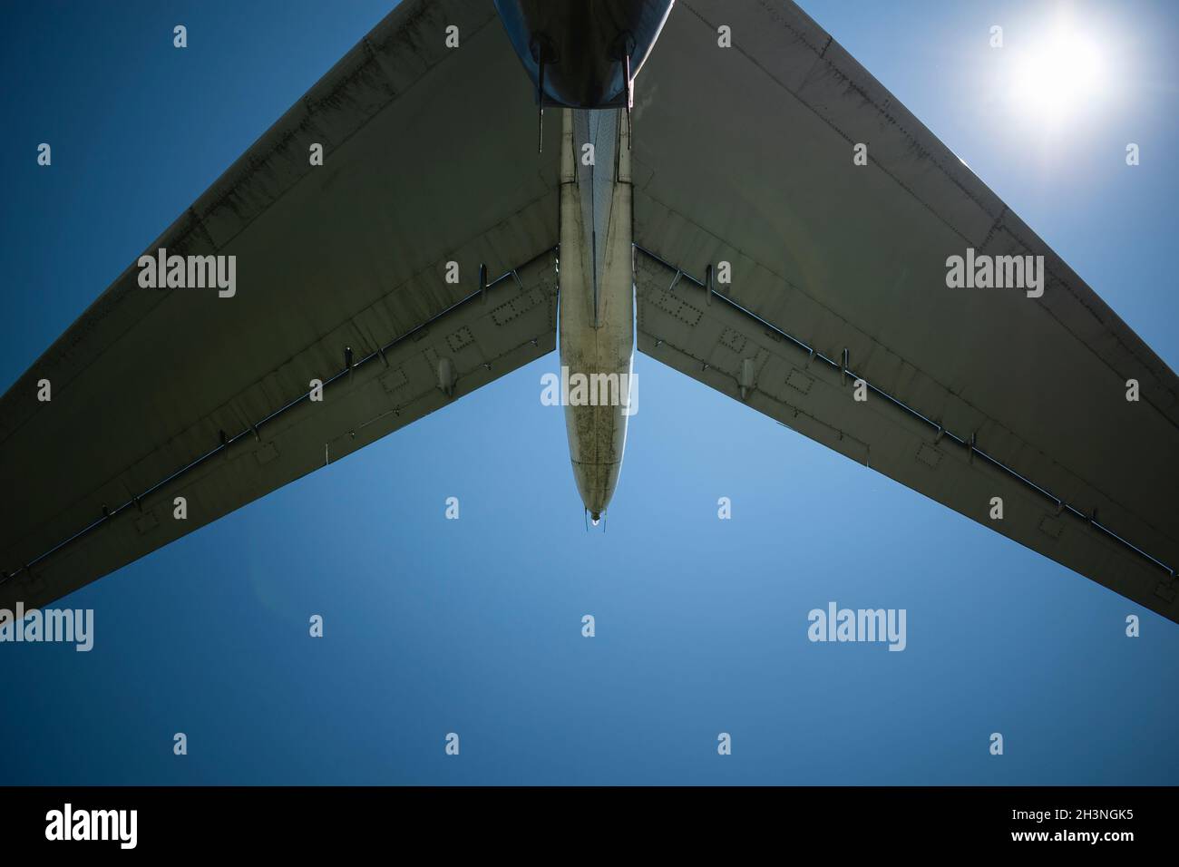 Tail plane rotor hi-res stock photography and images - Alamy