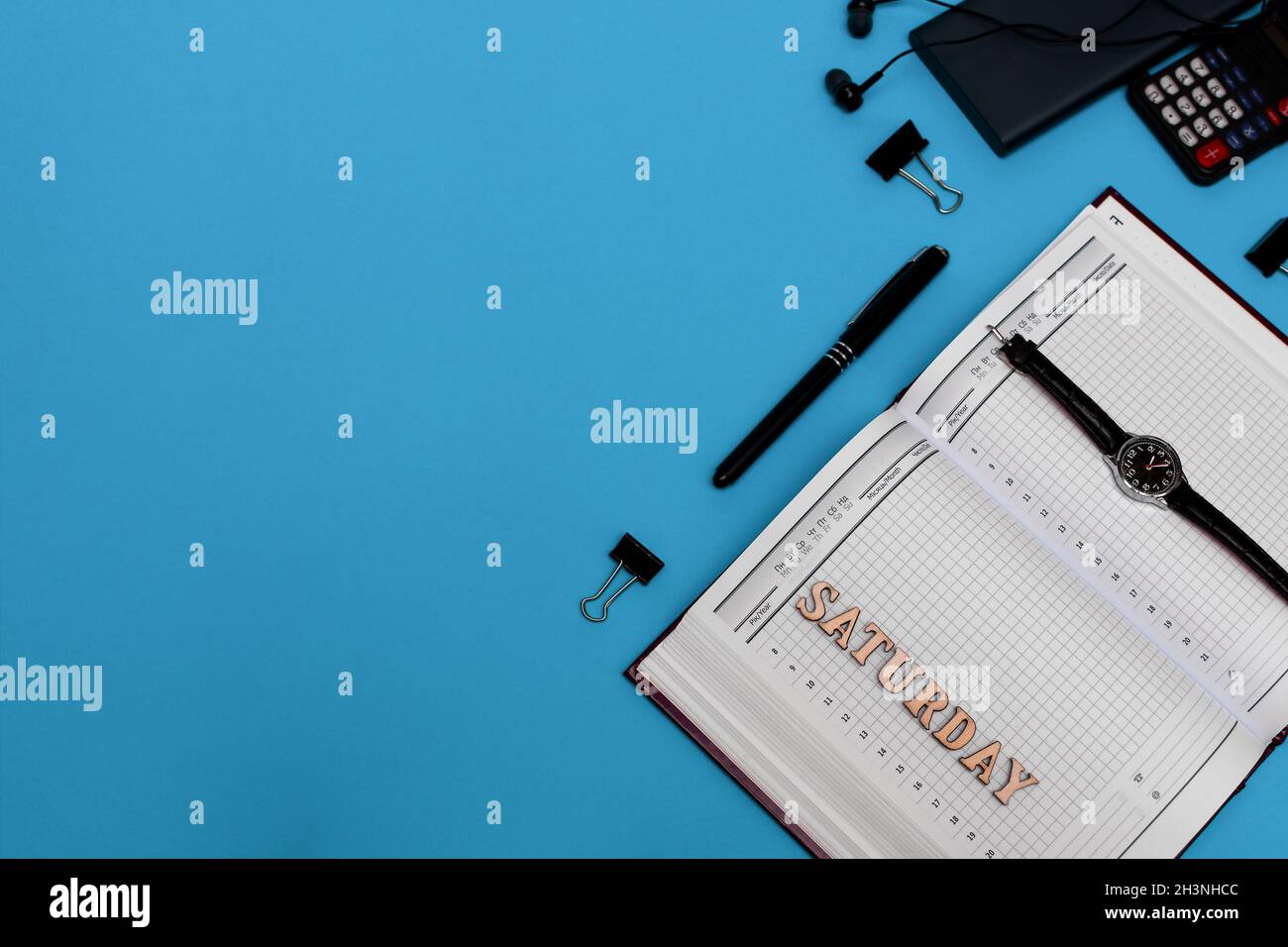 Clock top view hi-res stock photography and images - Alamy