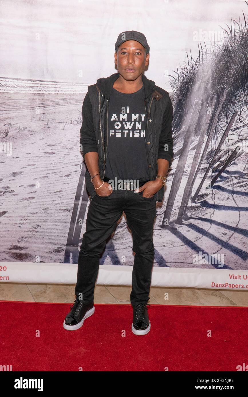 Ten Travis attends Dan's Papers Power Women of the East End Awards at ...