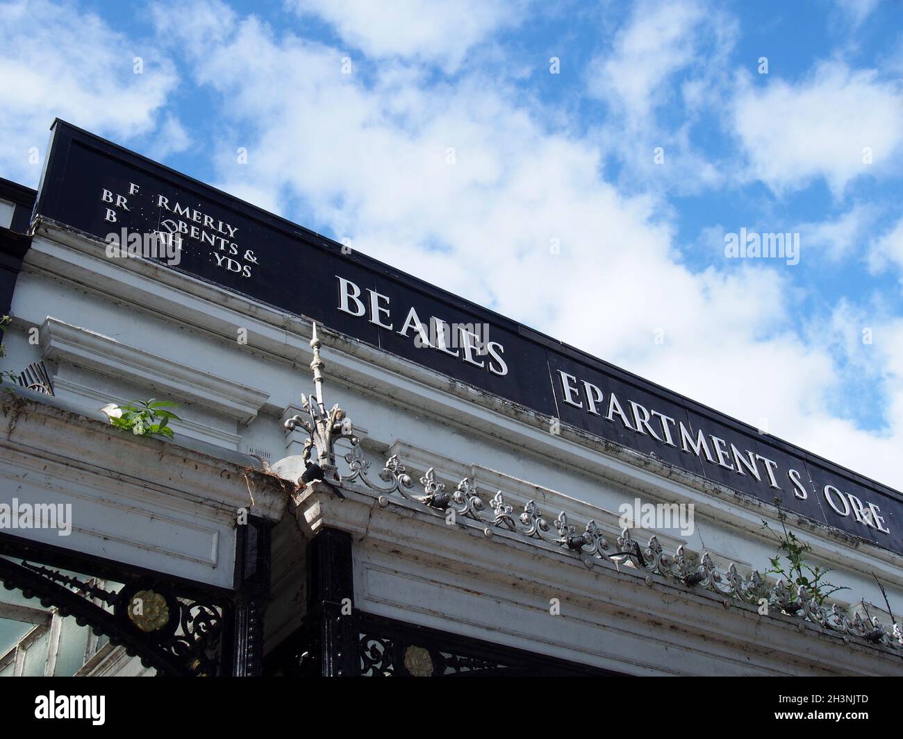 Beales hi-res stock photography and images - Alamy