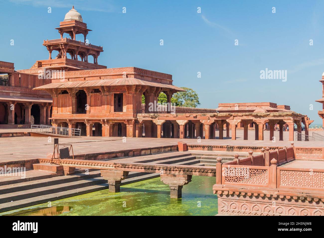 Panch Mahal palace and Ornamental pool in the ancient city Fatehpur ...