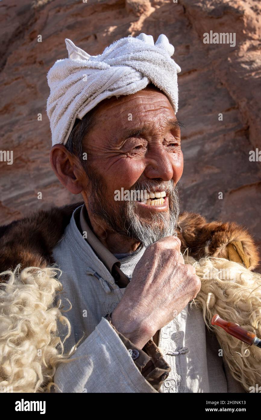 Chinese Elder at the Jingbian Wave Valley in Shaanxi Province in China ...