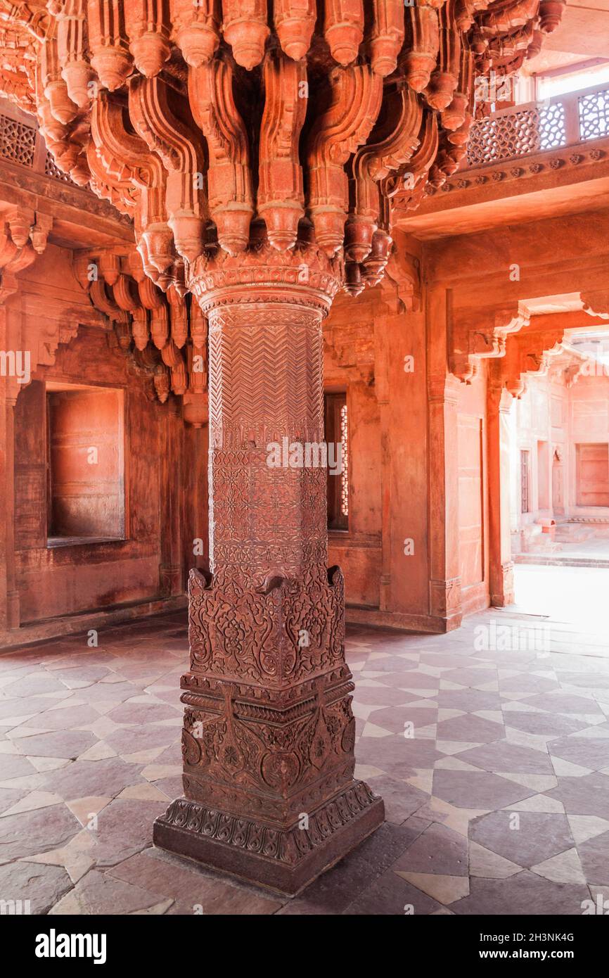 Central column of Diwan-E-Khas (Hall of Private Audiences) in the ancient city Fatehpur Sikri ...