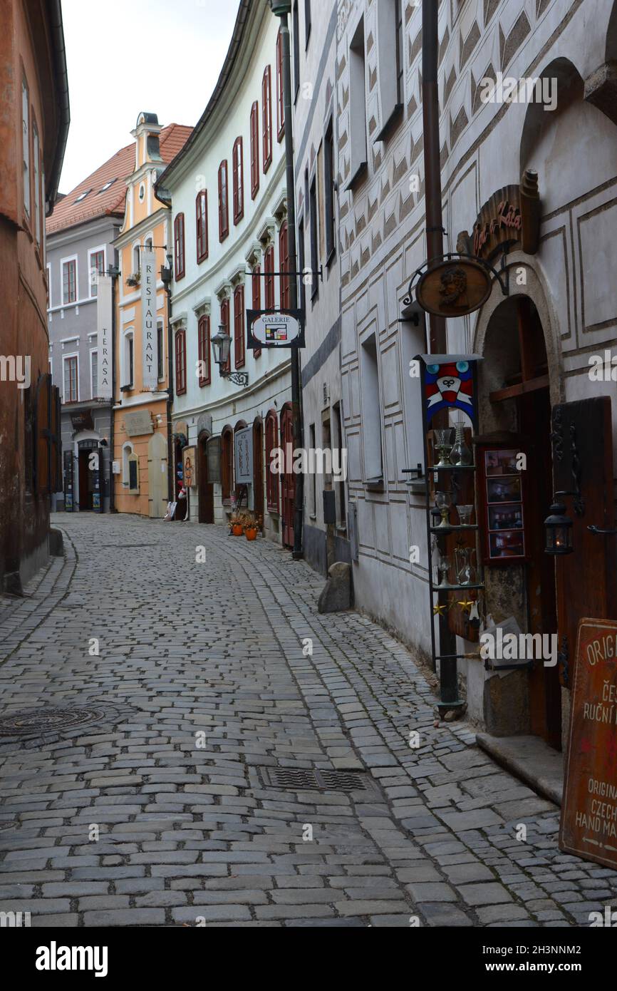 Riverside cultural scene hi-res stock photography and images - Alamy