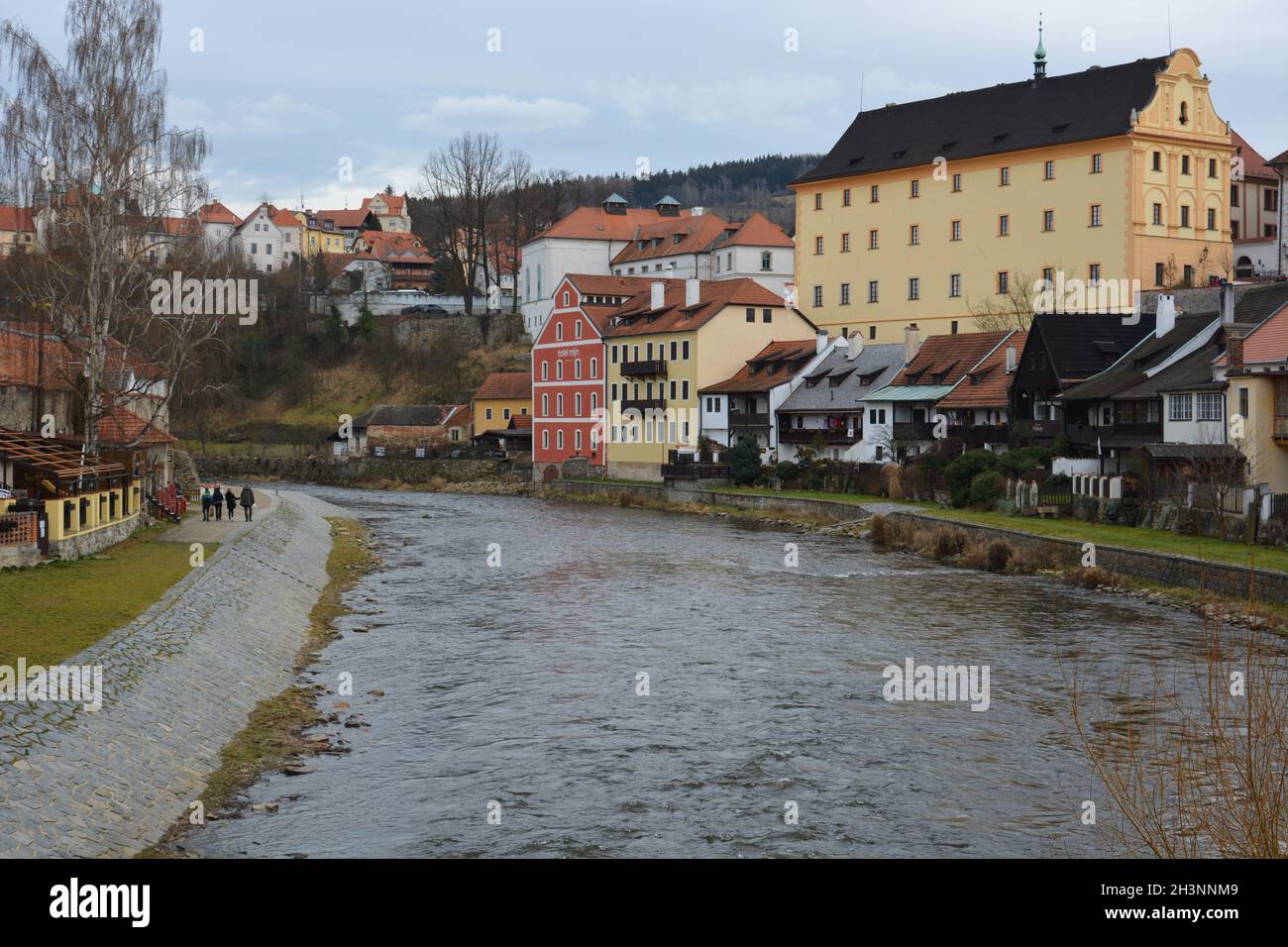 Riverside cultural scene hi-res stock photography and images - Alamy