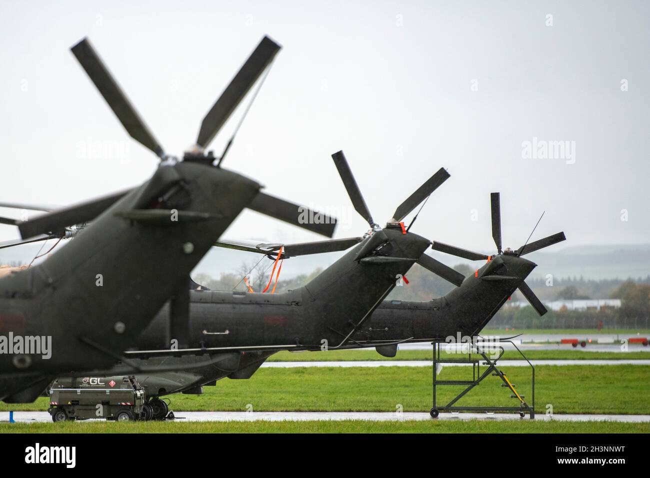 Aerospatiale sa 330 puma helicopter raf hi-res stock photography and ...