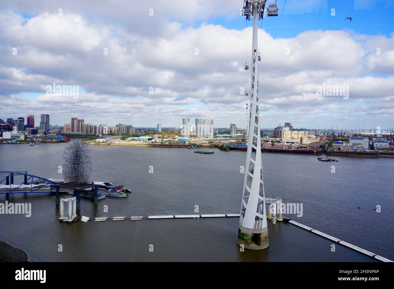 O2 Arena and the Emirates Cable Car in Greenwich, London, United ...