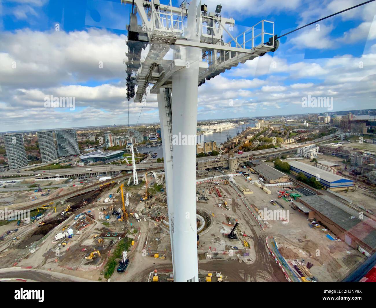 O2 Arena and the Emirates Cable Car in Greenwich, London, United ...