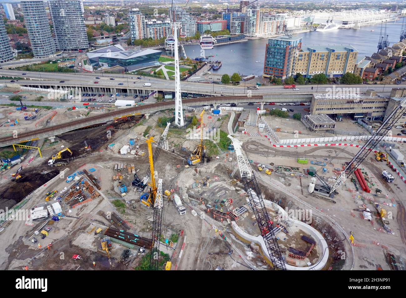 O2 Arena and the Emirates Cable Car in Greenwich, London, United ...