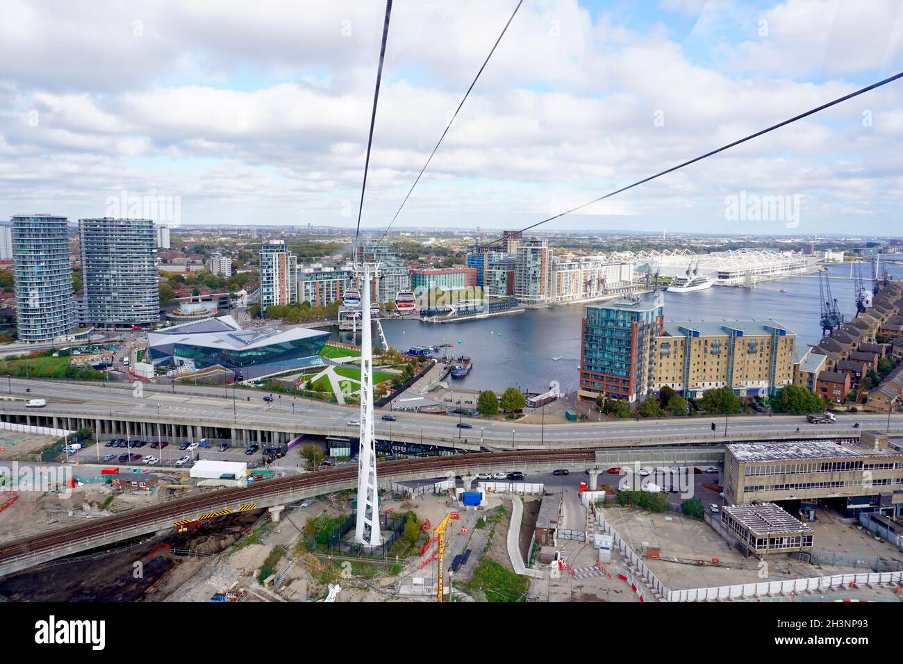 O2 Arena and the Emirates Cable Car in Greenwich, London, United ...