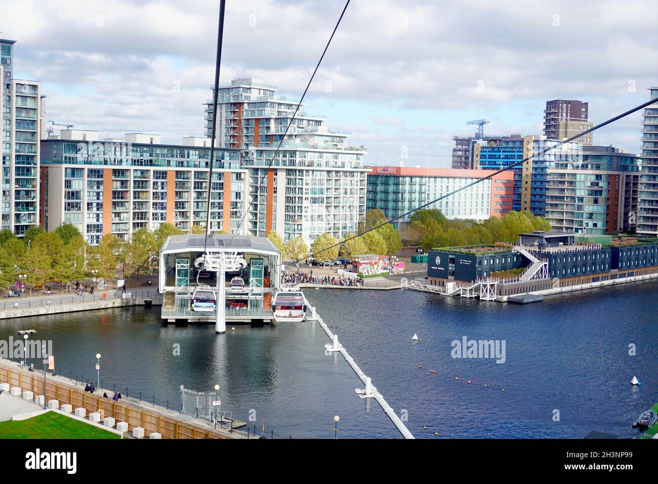 O2 Arena and the Emirates Cable Car in Greenwich, London, United ...