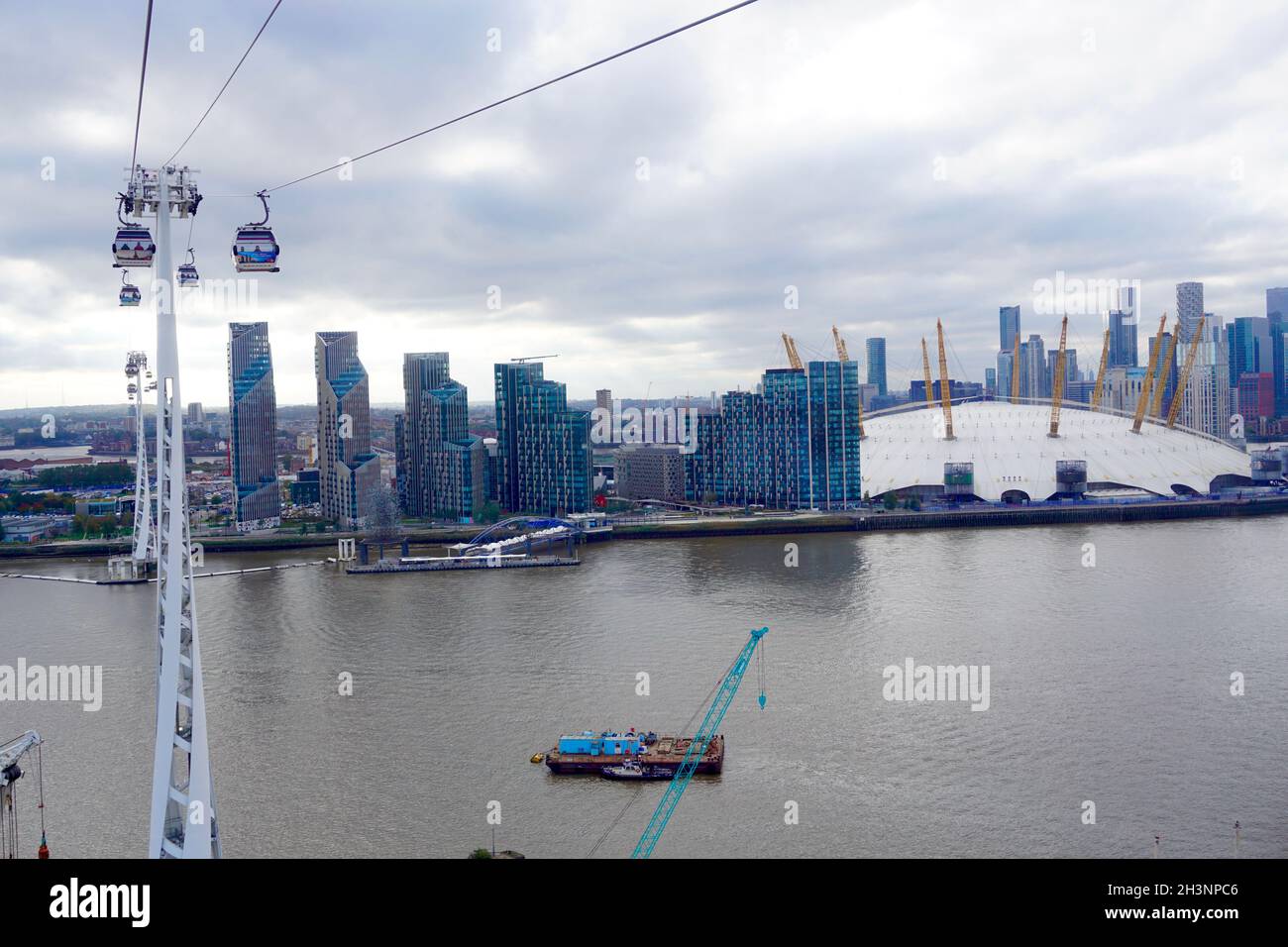 O2 Arena and the Emirates Cable Car in Greenwich, London, United ...