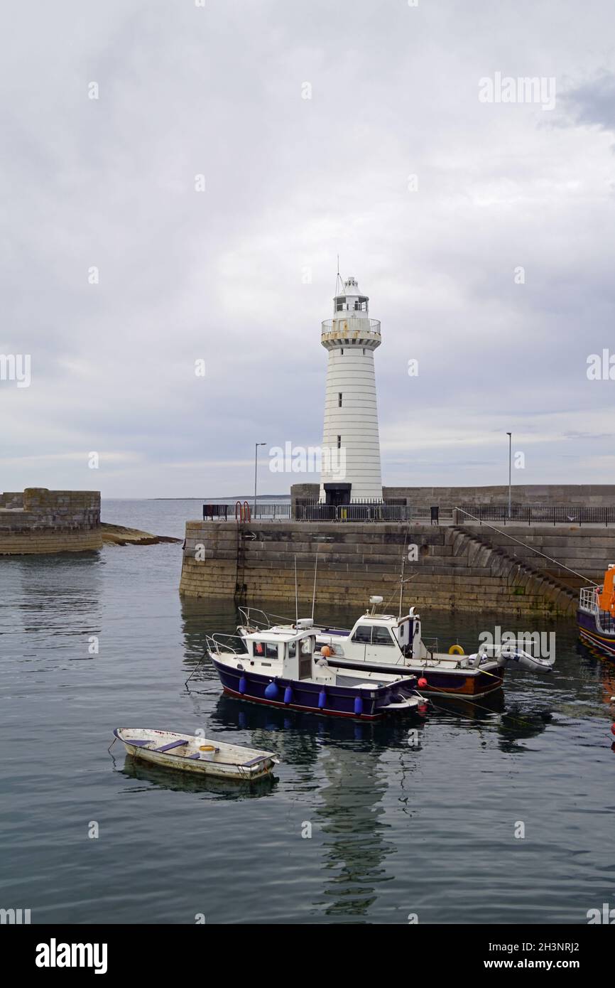 Donaghadee harbour and lighthouse hi-res stock photography and images ...