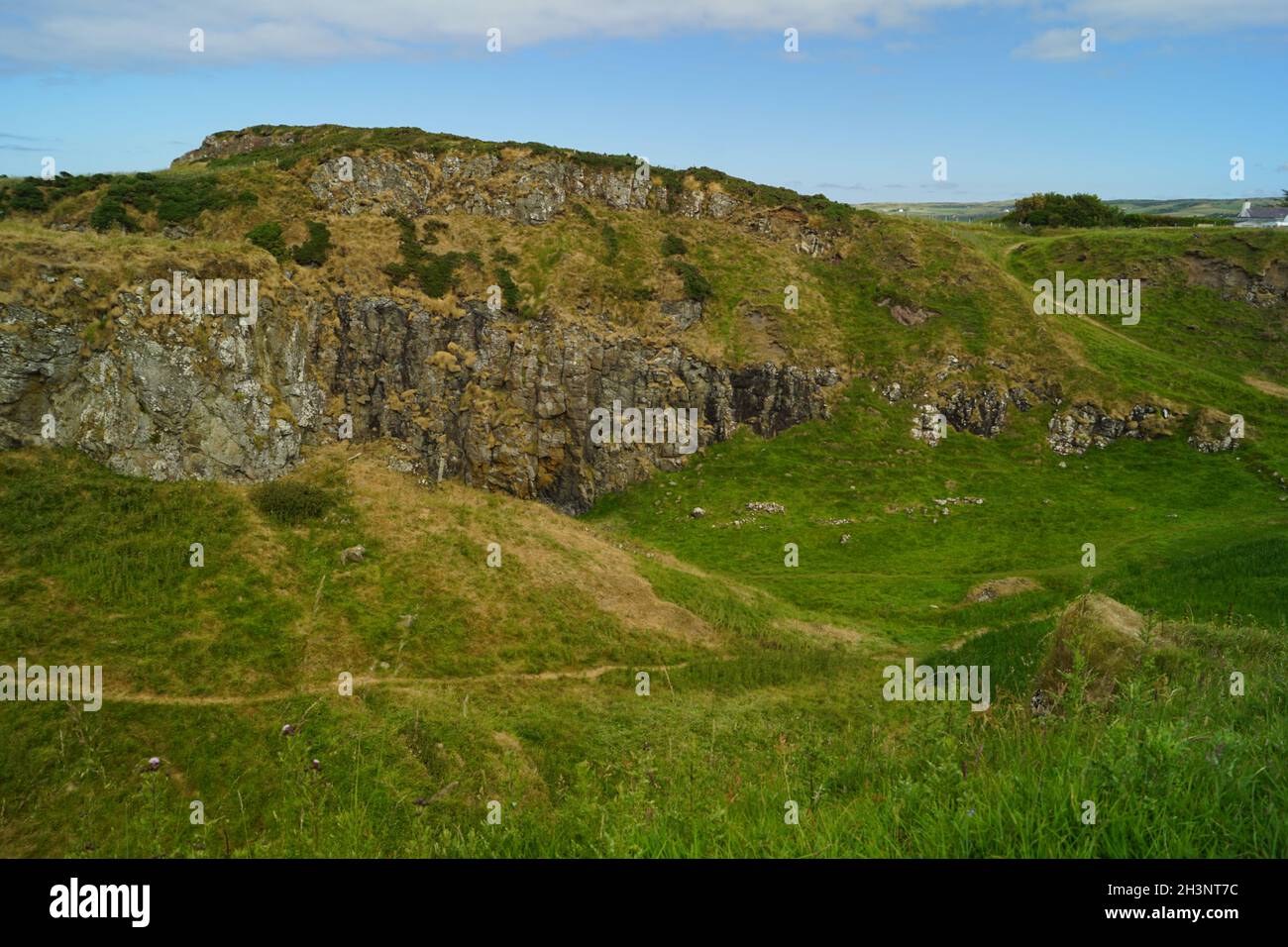 Dunseverick castle hi-res stock photography and images - Alamy