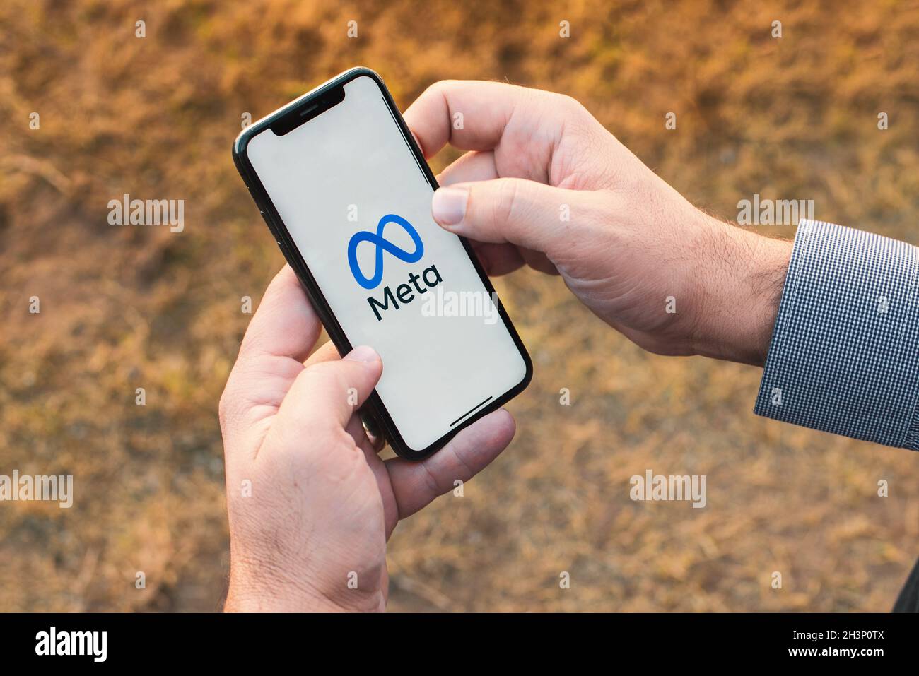 Meta logo hi-res stock photography and images - Alamy