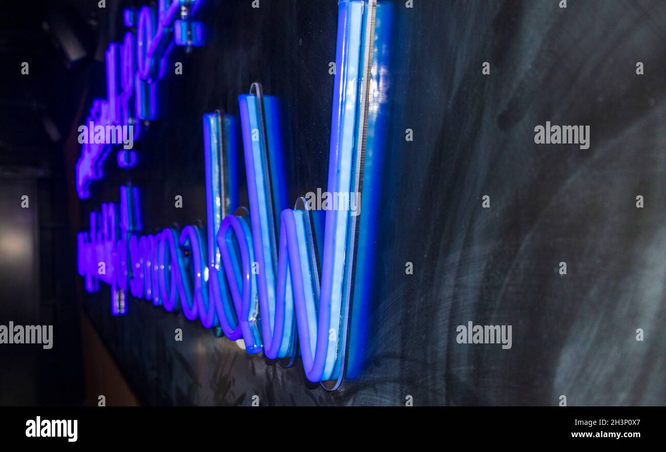 Arabic signage hi-res stock photography and images - Alamy