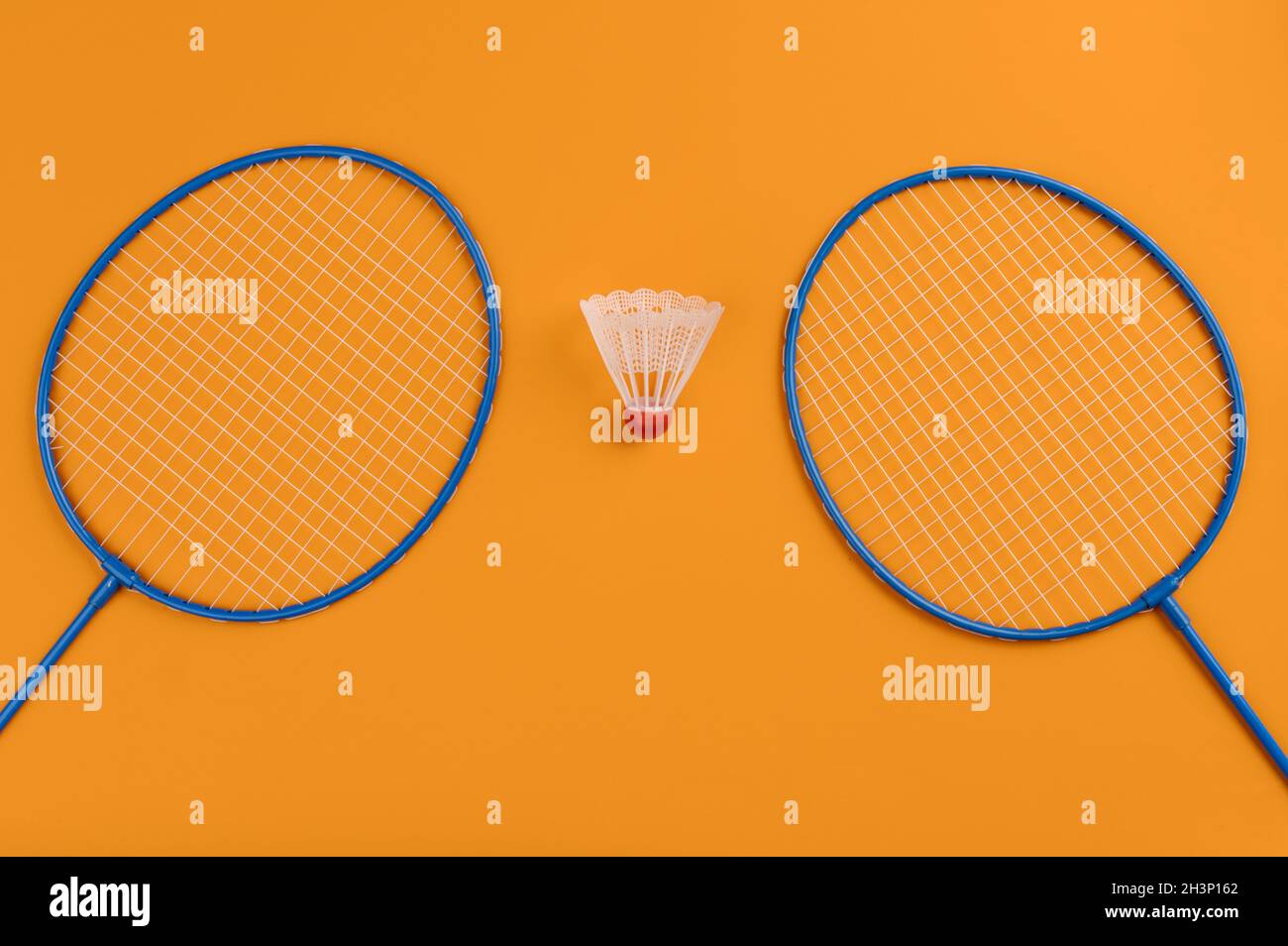 Set of shuttlecock and two badminton rackets Stock Photo - Alamy