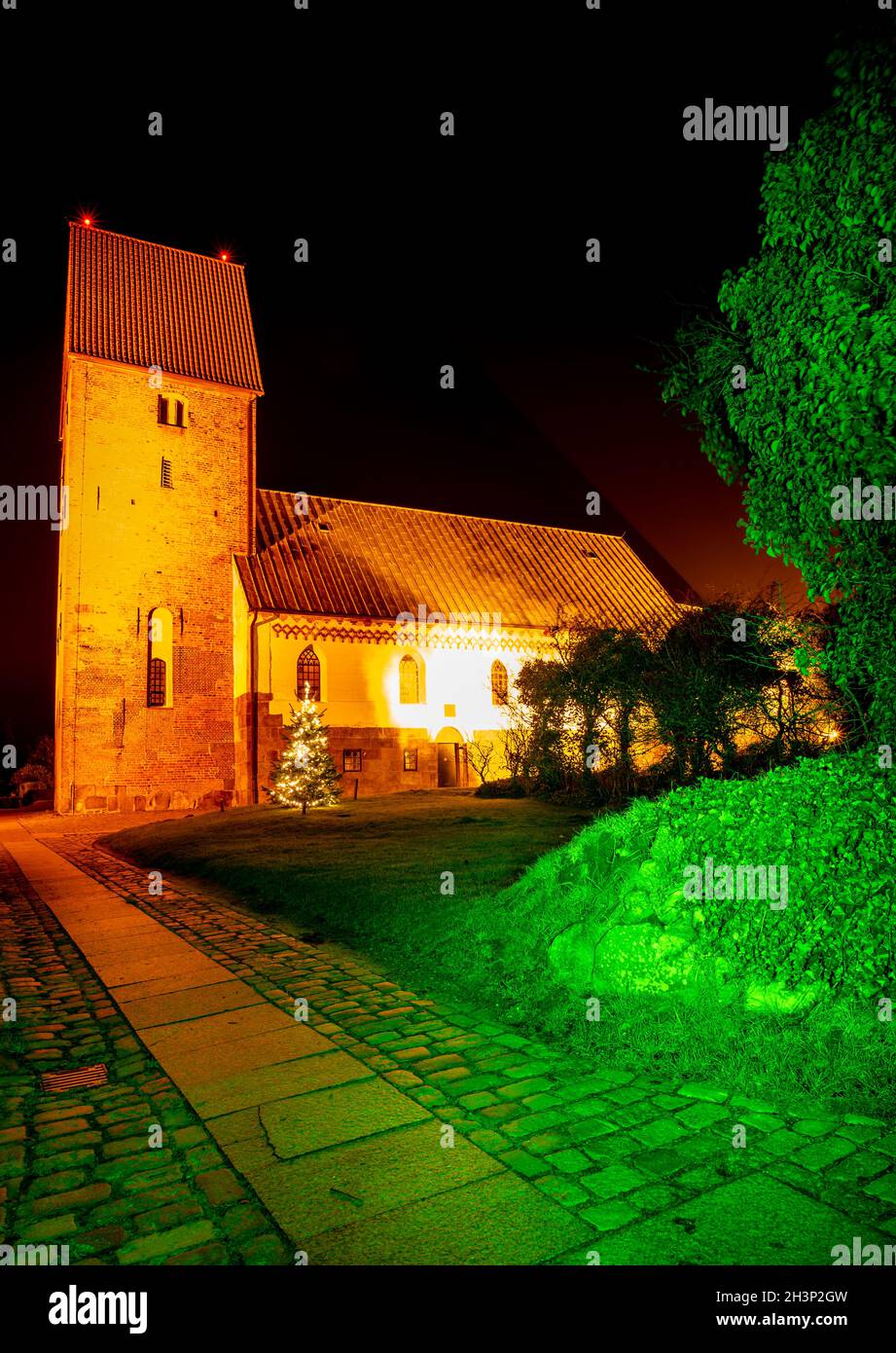 Curch roof hi-res stock photography and images - Alamy