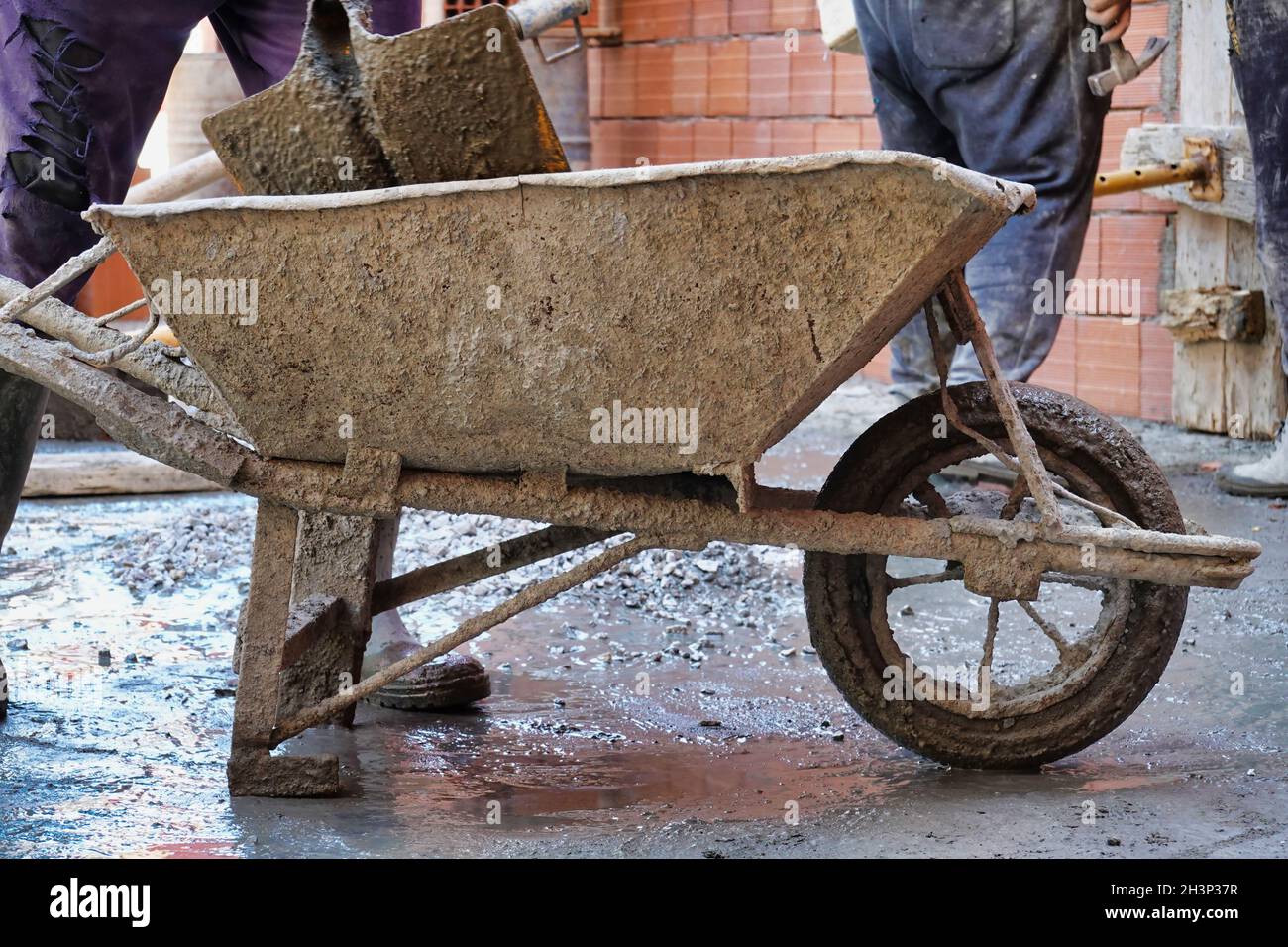 Rusty cart in an industrial area Stock Photo - Alamy