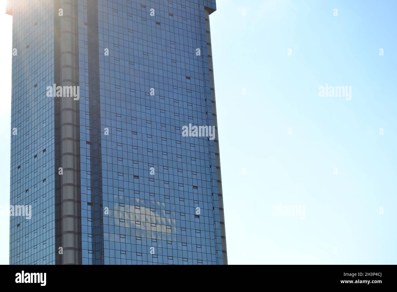 Modern sky light architecture hi-res stock photography and images - Alamy