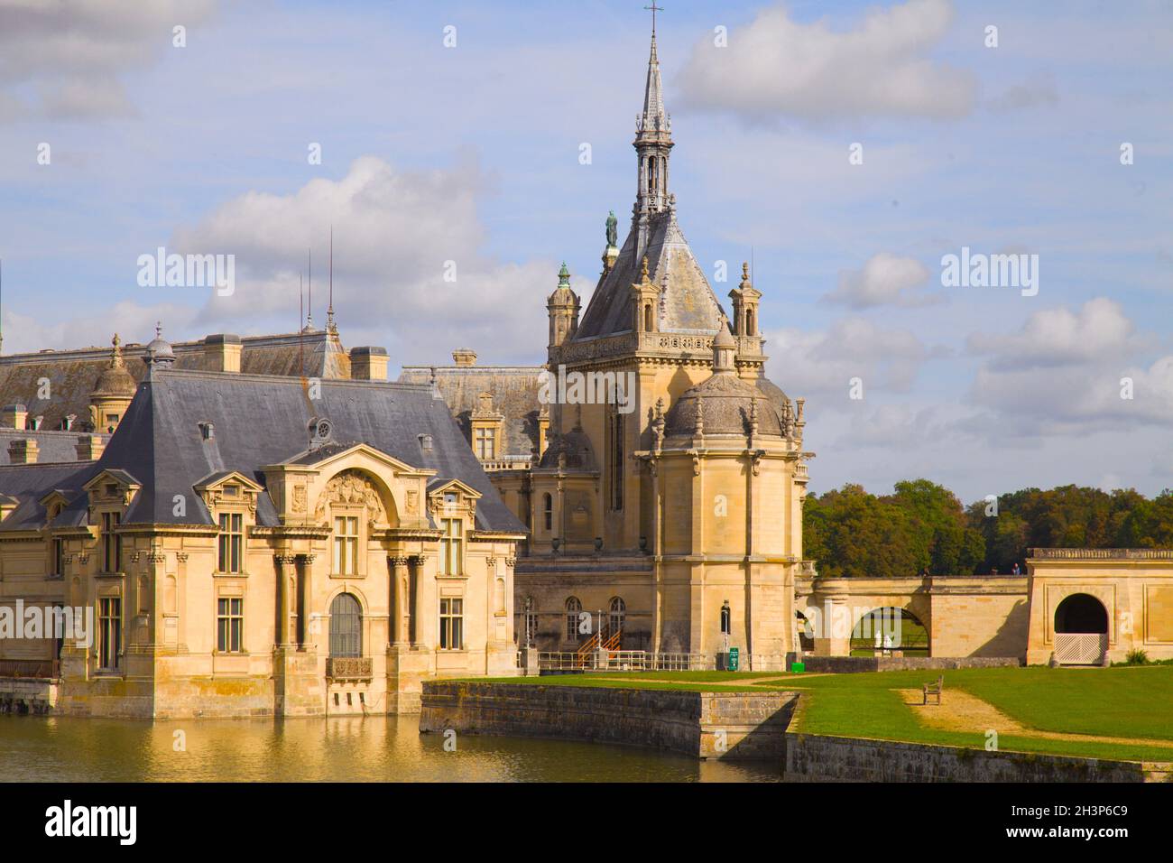 Château de chantilly hi-res stock photography and images - Alamy