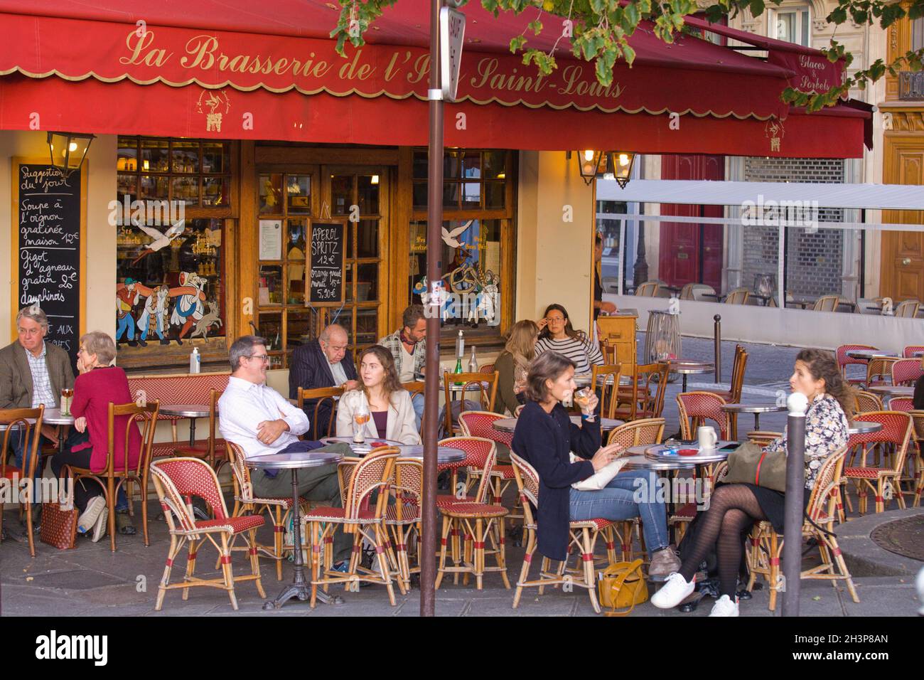 France, Paris, cafe, people Stock Photo - Alamy