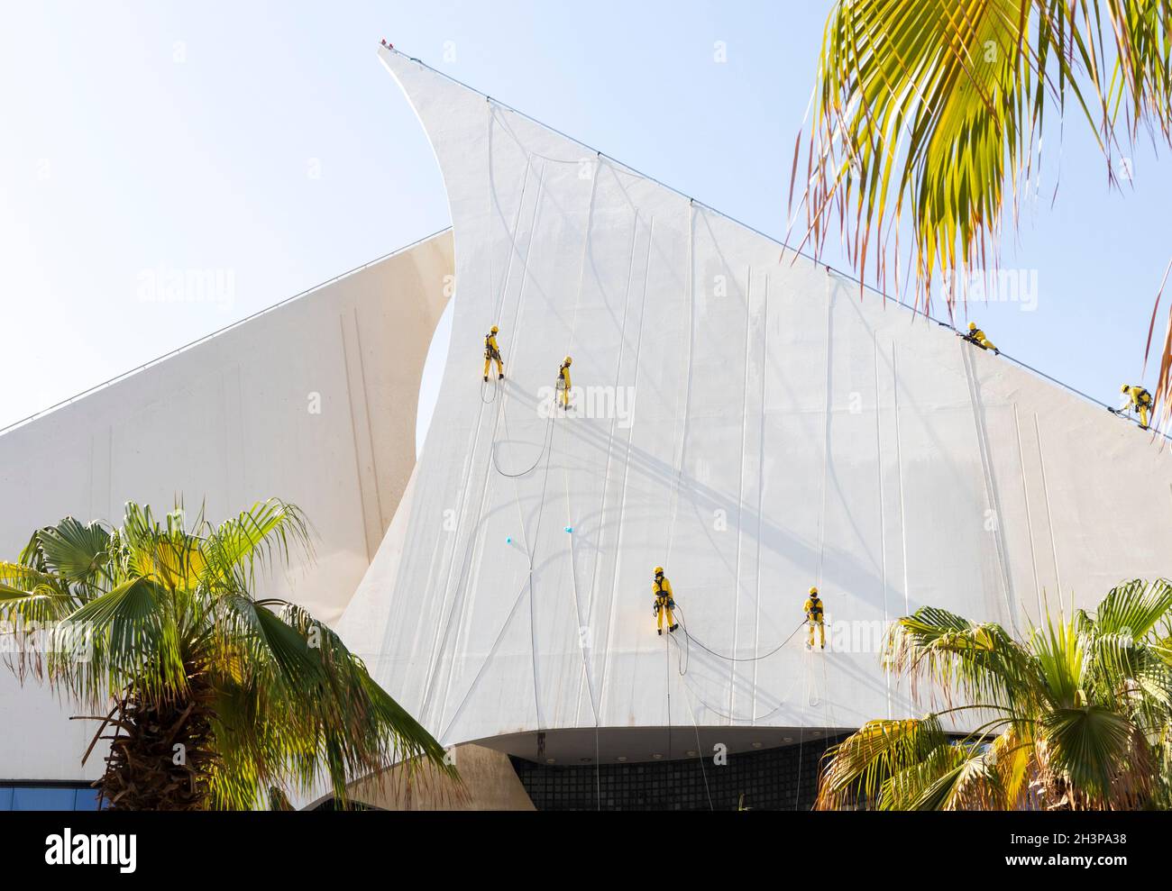 Water tower cleaning hi-res stock photography and images - Alamy