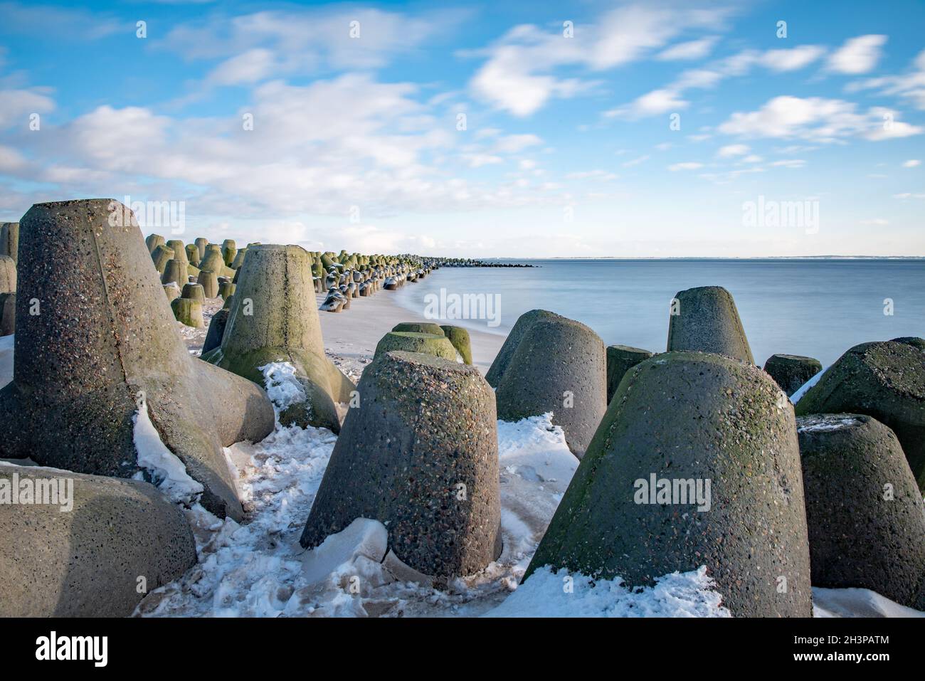 Tetrapods for coastal protection hi-res stock photography and images ...