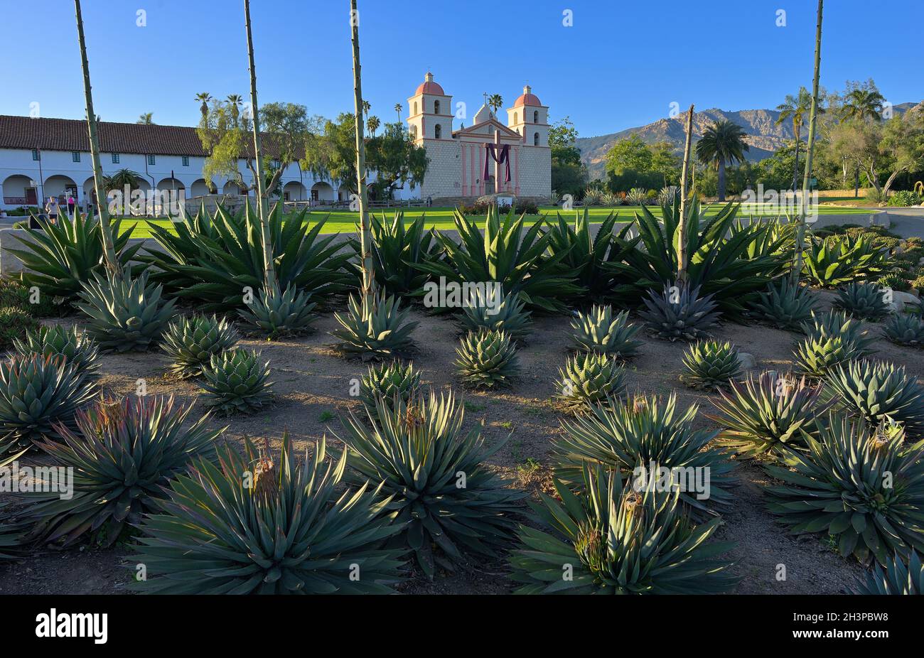 Chumash barbareno tribe hi-res stock photography and images - Alamy