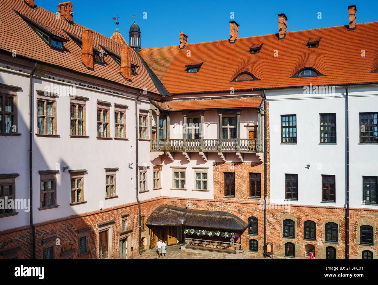 Ancient building facade hi-res stock photography and images - Alamy