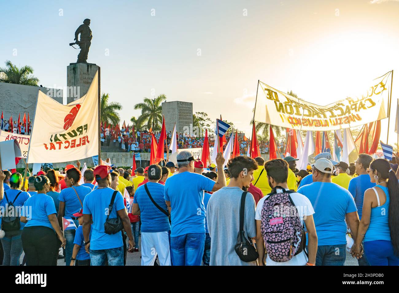 Marching worker hi-res stock photography and images - Alamy