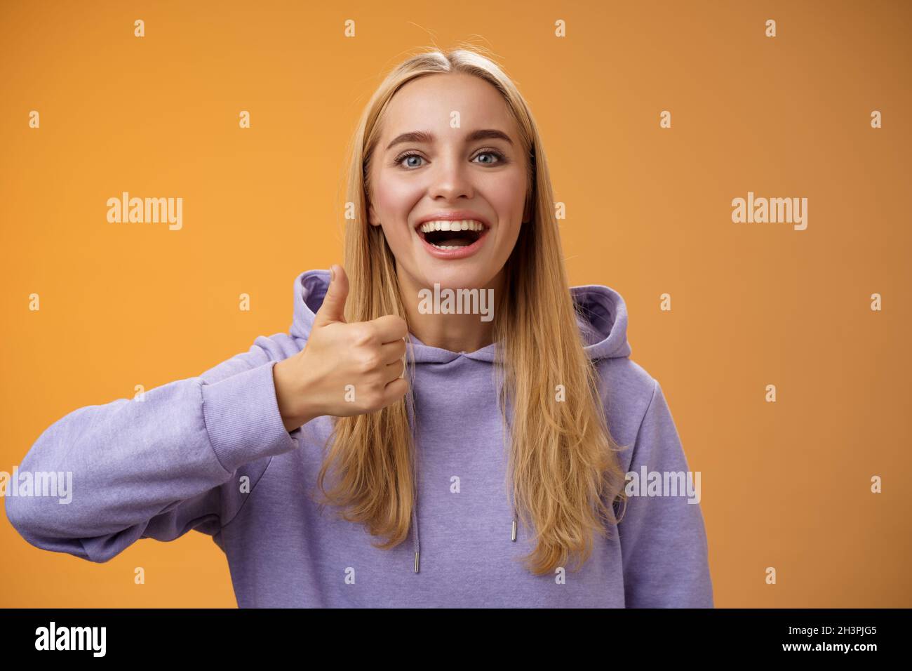 Adore smiling hi-res stock photography and images - Alamy