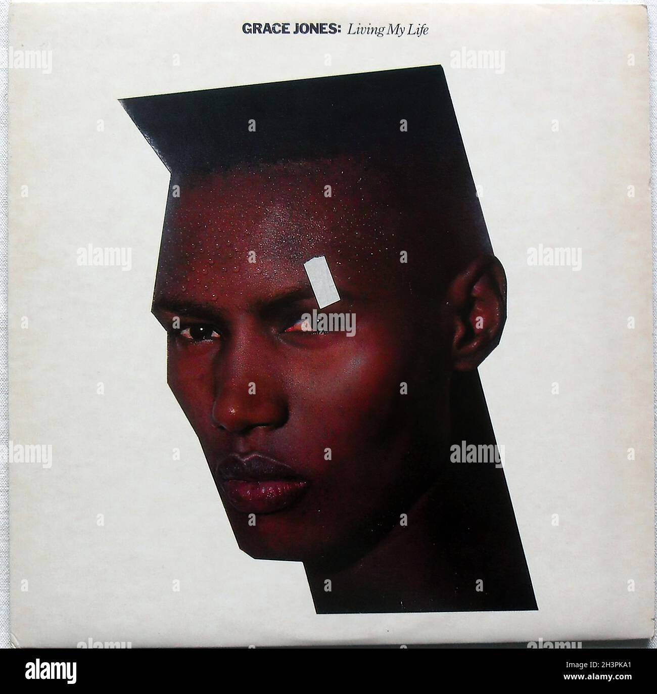 Grace jones album cover hi-res stock photography and images - Alamy