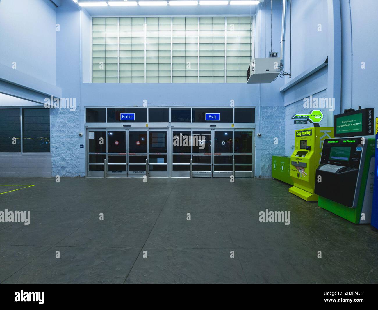 Walmart supercenter interior hi-res stock photography and images - Alamy