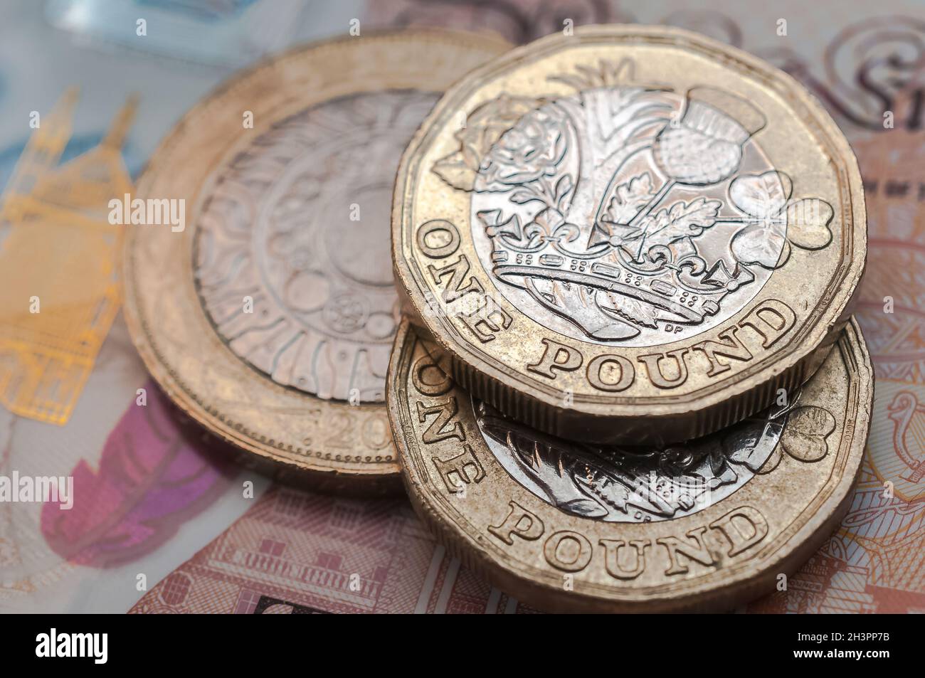One Pound coin England Stock Photo - Alamy