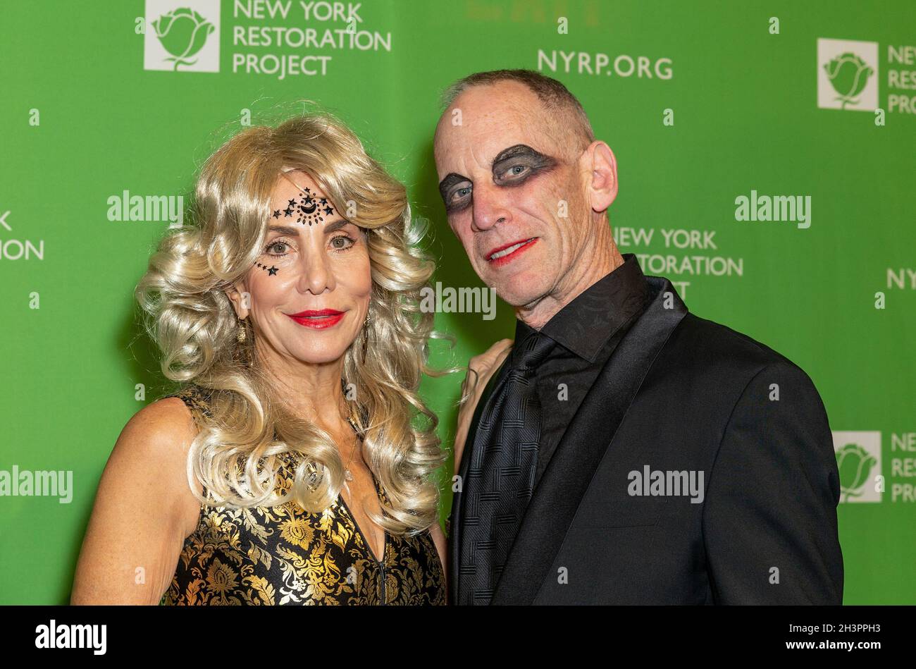 Madelyn Wils and Steven Wils attend New York Restoration Project 25th ...
